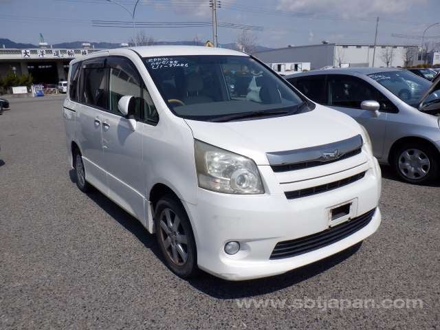 Import used TOYOTA NOAH 2009 for sale - SBT Global Car exporters