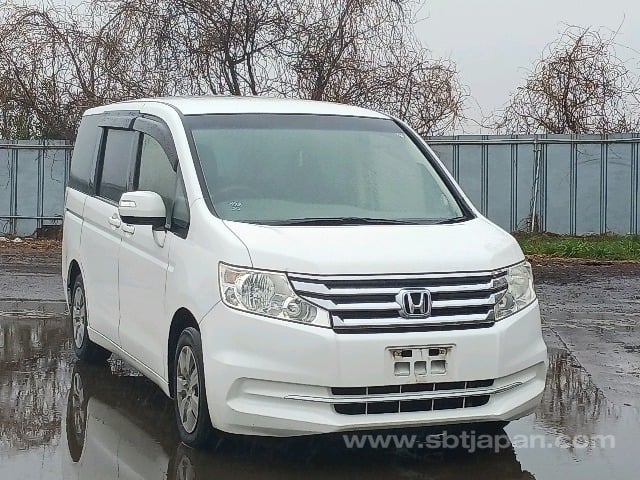Import used HONDA STEPWAGON 2014 for sale - SBT Global Car exporters