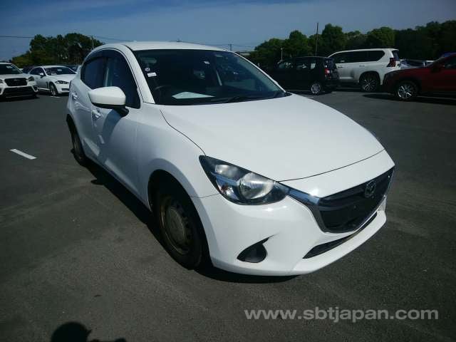 Import used MAZDA DEMIO 2017 for sale - SBT Global Car exporters