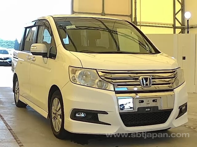 Import used HONDA STEPWAGON SPADA 2011 for sale - SBT Global Car exporters