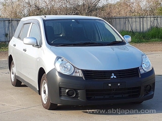 Import used MITSUBISHI LANCER VAN 2015 for sale - SBT Global Car exporters