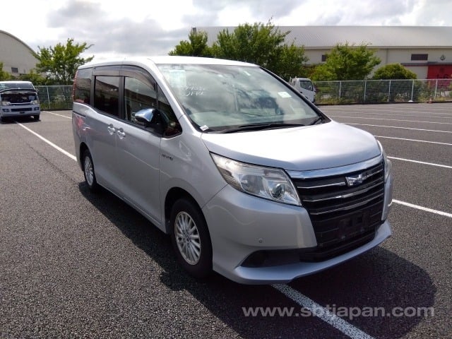 Import used TOYOTA NOAH 2016 for sale - SBT Global Car exporters