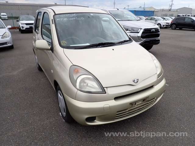 Import used TOYOTA FUNCARGO 2000 for sale - SBT Global Car exporters