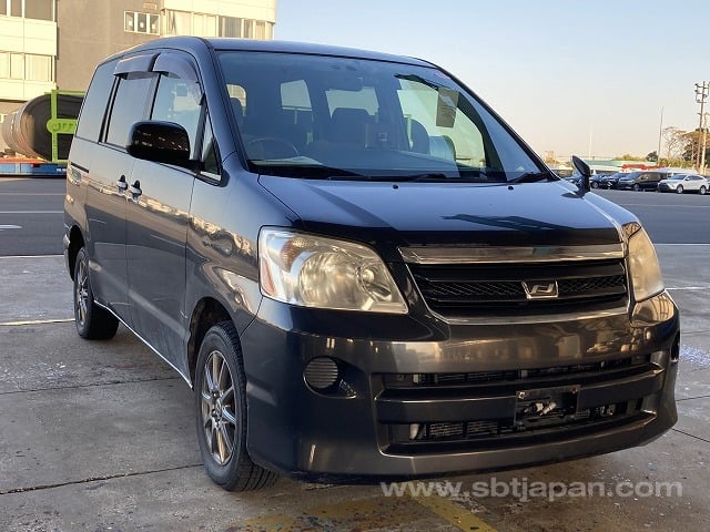 Import used TOYOTA NOAH 2006 for sale - SBT Global Car exporters