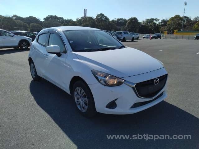 2015/10 MAZDA DEMIO 13C 150000 | SBT Japan | Stock Id:PL8917