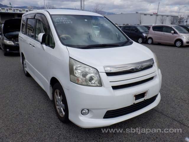 Import used TOYOTA NOAH 2010 for sale - SBT Global Car exporters